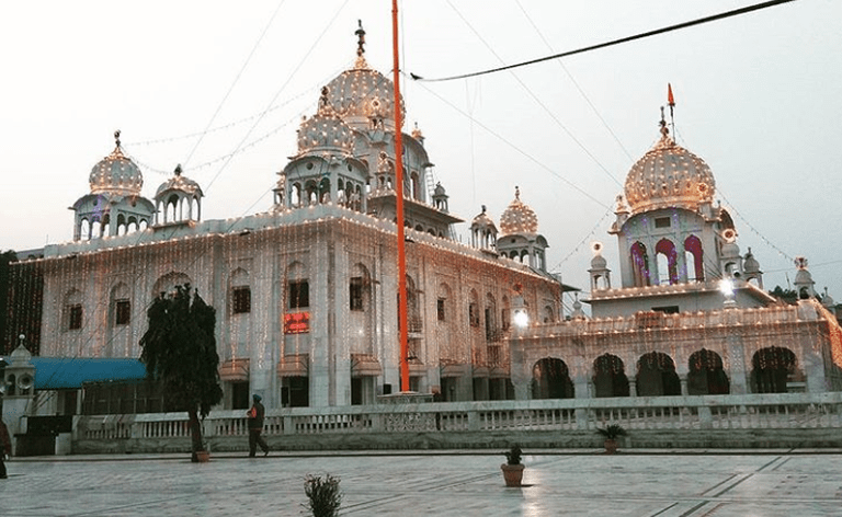 6 Beautiful Gurudwaras in Delhi You Probably Didn't Know of! - DelhiPlanet