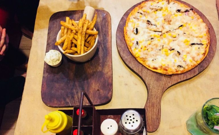 From Hogwarts to Aeroplane Themed, Here Are The Best Cafes in Rohini to ...