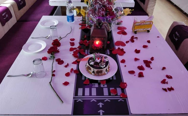 From Hogwarts to Aeroplane Themed, Here Are The Best Cafes in Rohini to ...