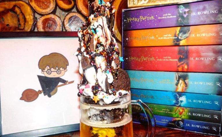 From Hogwarts to Aeroplane Themed, Here Are The Best Cafes in Rohini to ...