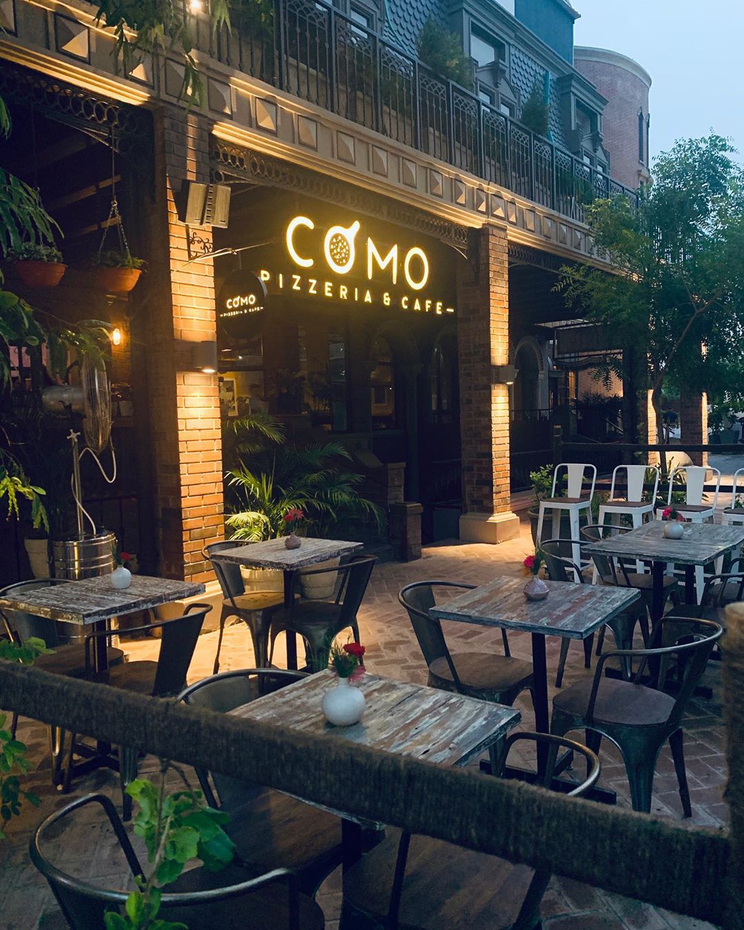 The Newly Opened Como Pizzeria at Gurgaon's 32nd Avenue Has Become Our ...