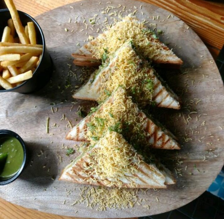 8 Eateries to Check Out in Cross Point Mall, Gurgaon, to Satiate All ...